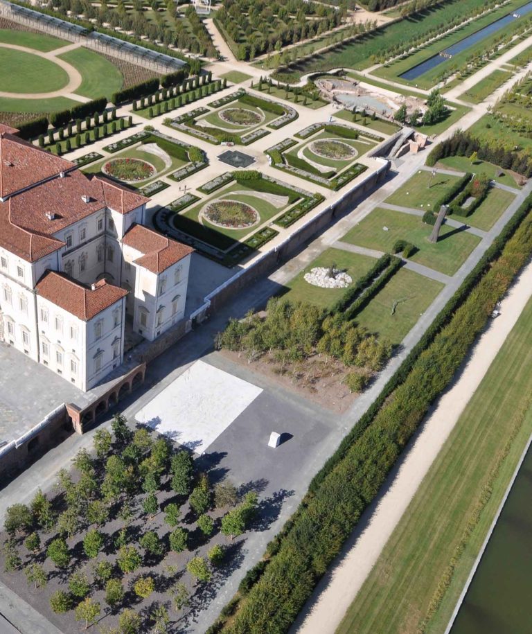 La Venaria Reale: Landscape, History and Contemporary Art - Italics Art ...